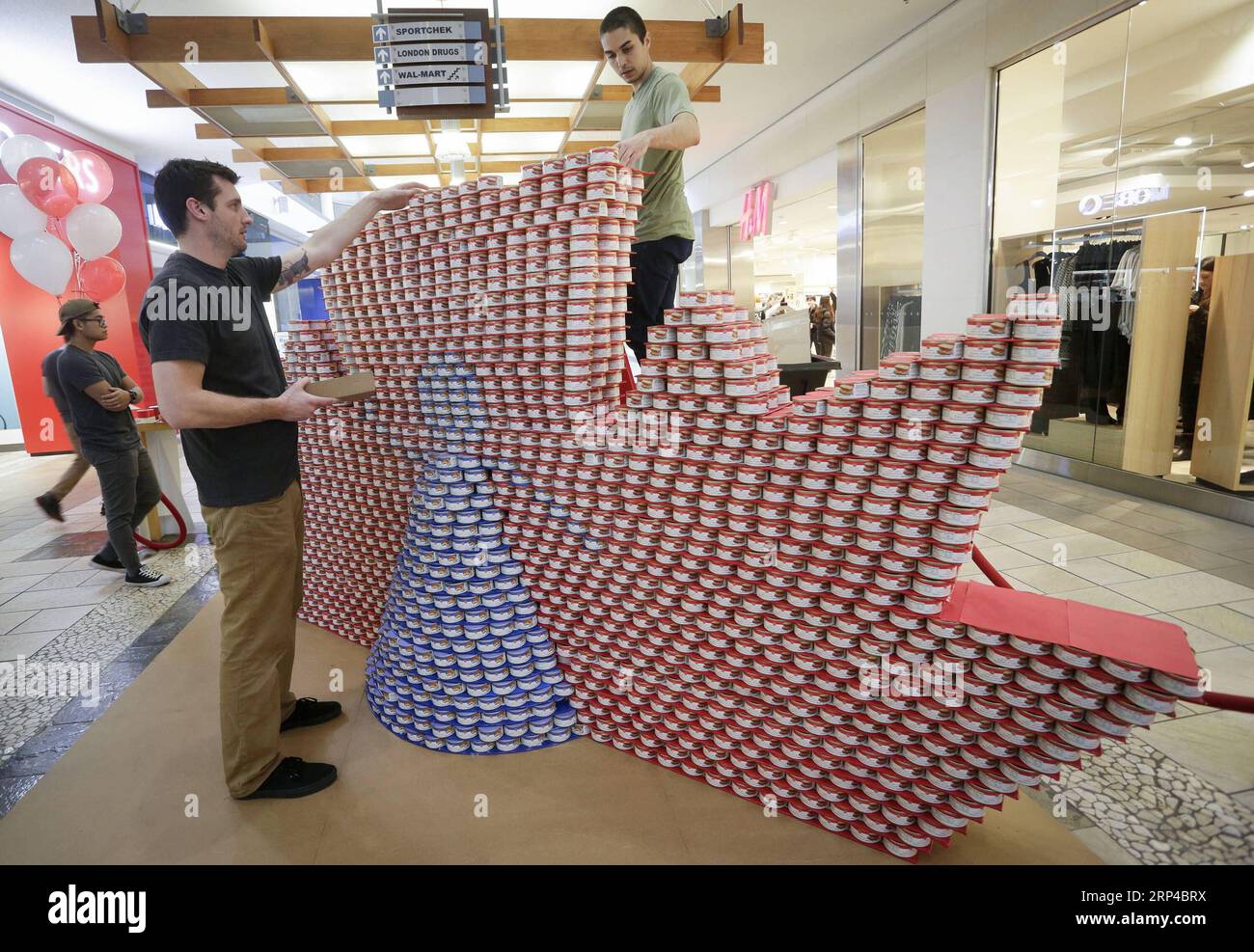Canstruction hi-res stock photography and images - Alamy