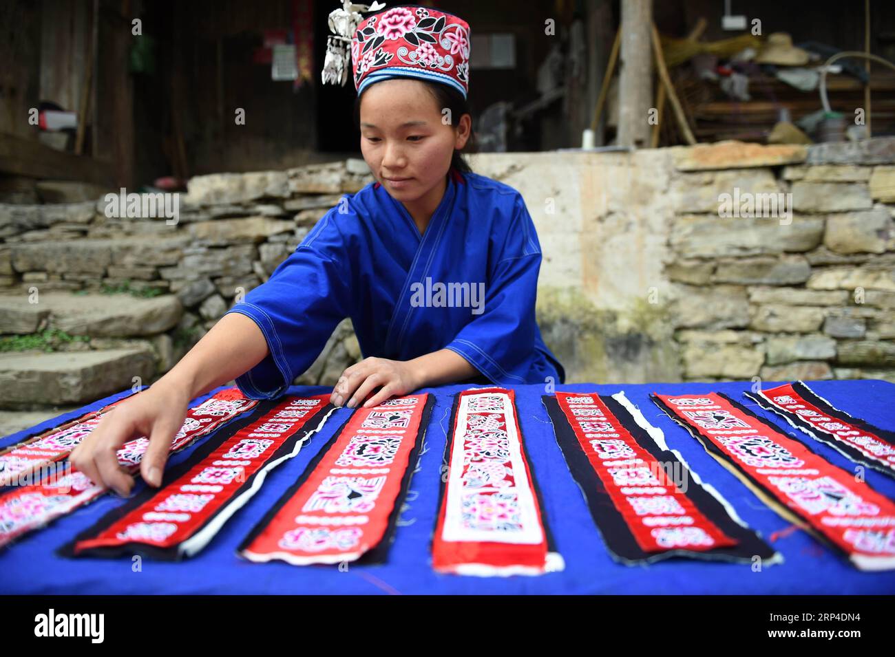 Miao costumes hi-res stock photography and images - Alamy