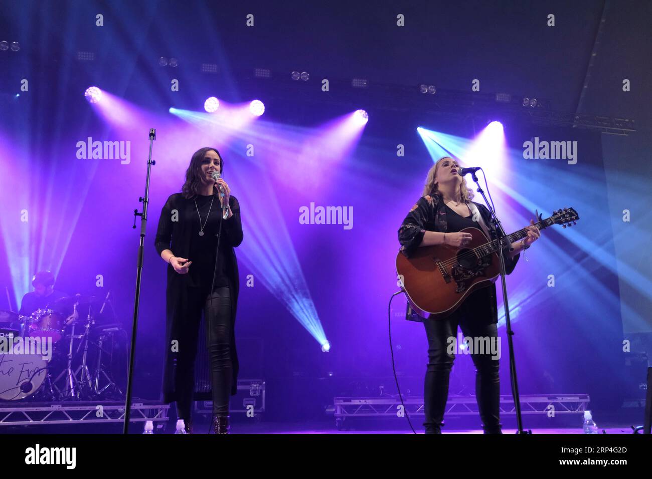 Music pop campsite hi-res stock photography and images - Alamy