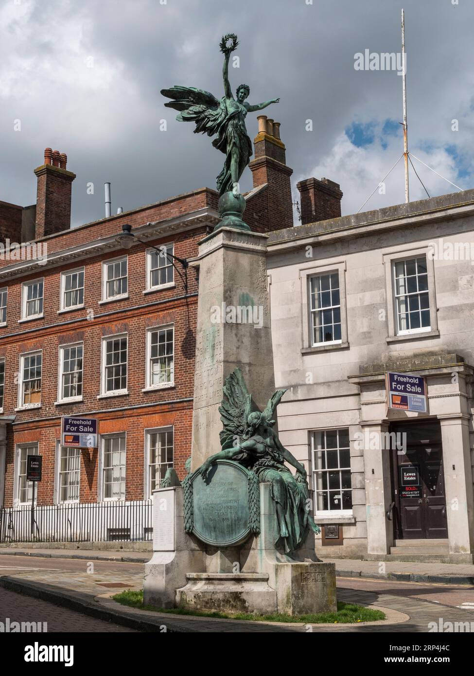 The Lewes War Memorial commemorating those men lost in WWI and WWII ...