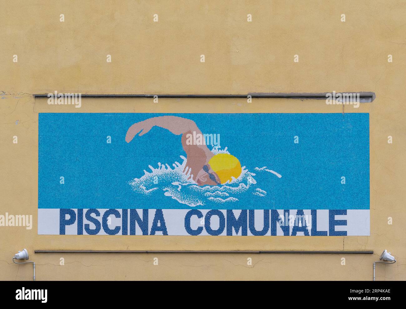 Carlo zanelli pool hi-res stock photography and images - Alamy
