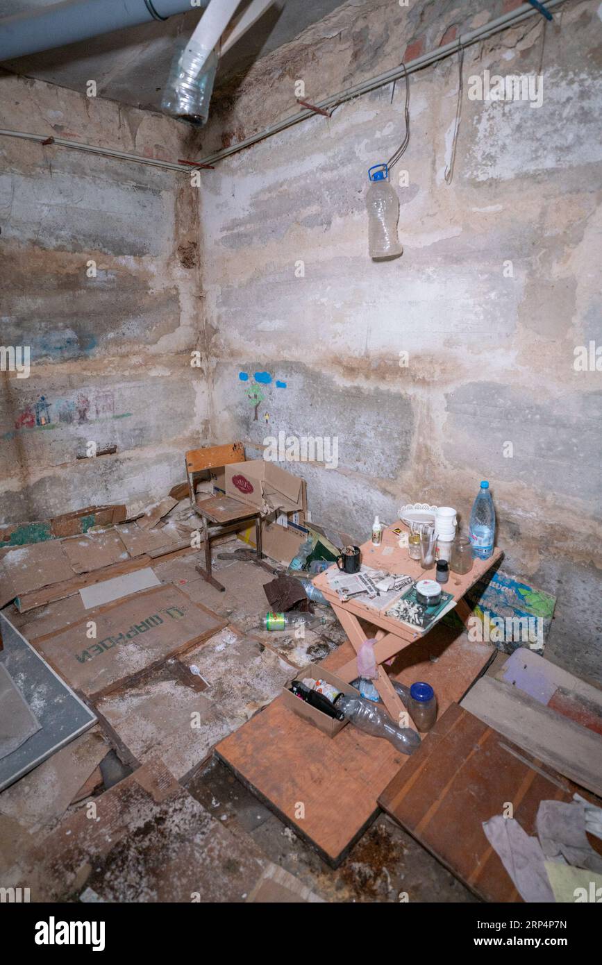 Living conditions in Yahidne school basement where over 360 Ukrainian ...