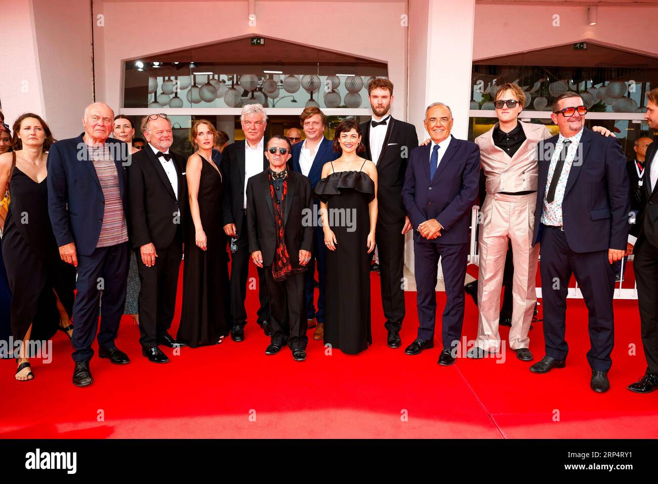 Sarah Born, Rajko Jazbec, Heino Deckert, David Bennent, Philippe Graber ...
