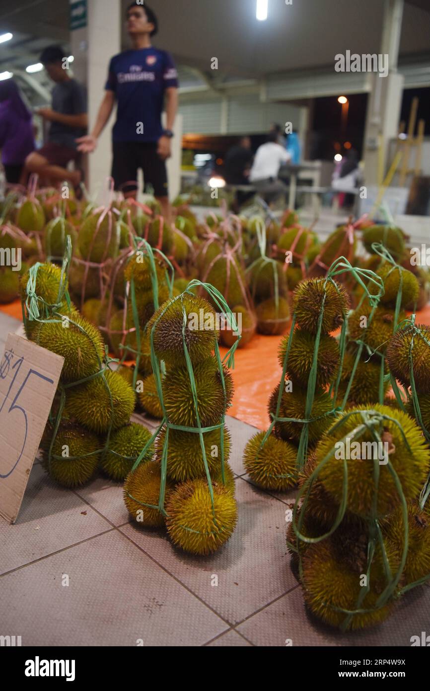 Gadong night market hi-res stock photography and images - Alamy