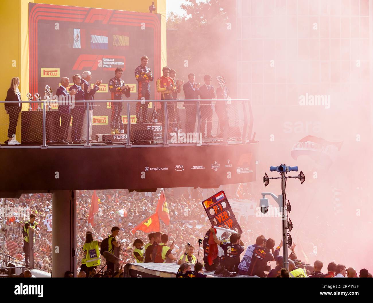 MONZA - Sergio Perez (Red Bull Racing), Max Verstappen (Red Bull Racing ...