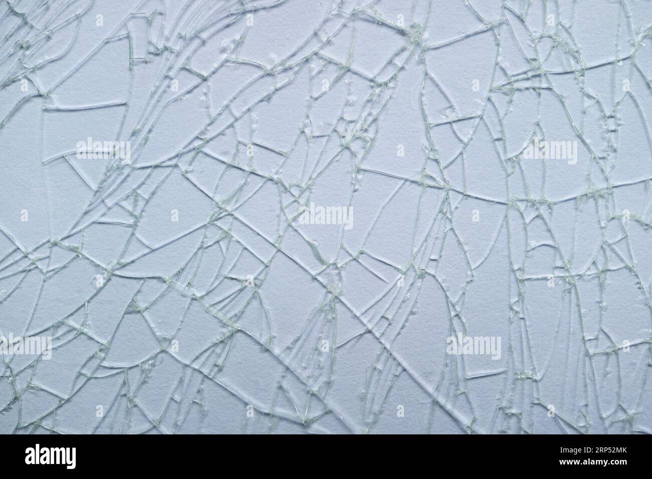 Cracked glass surface hi-res stock photography and images - Alamy