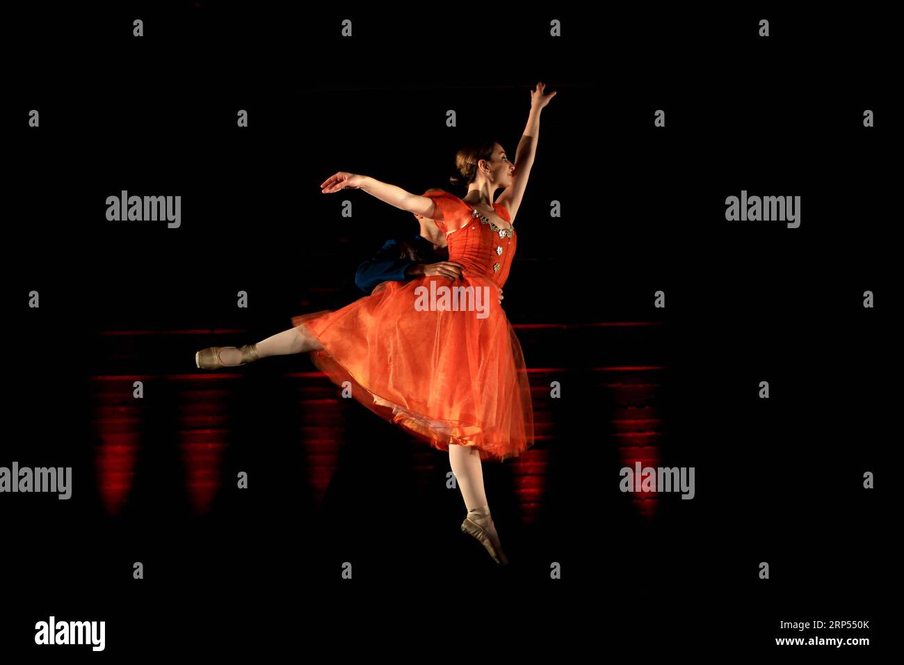 (181127) -- AMMAN, Nov. 27, 2018 -- Jordanian dancers perform during A ...