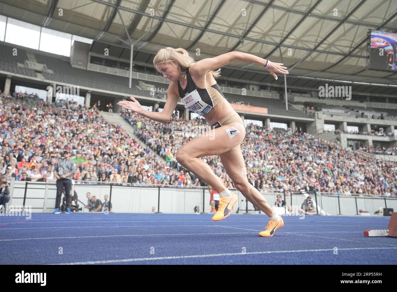 Alicia schmidt hi-res stock photography and images - Alamy