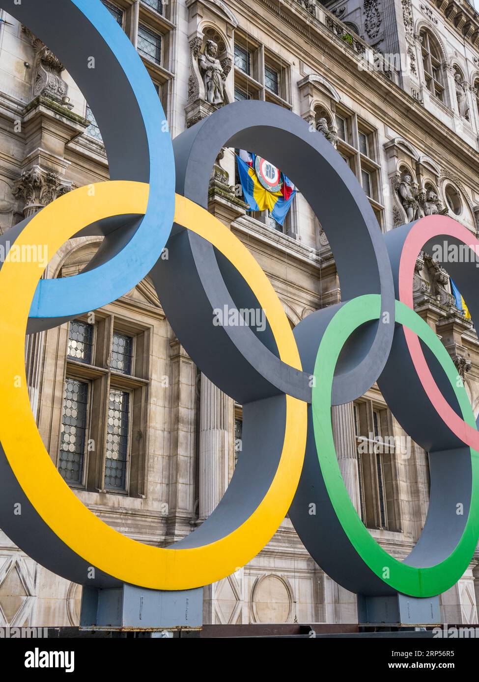 Olympic circles hi-res stock photography and images - Alamy