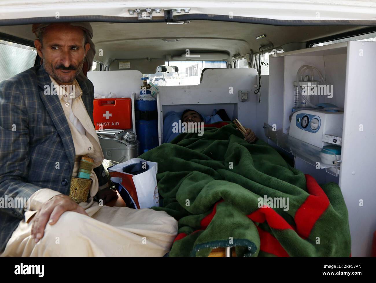 Houthis evacuation hi-res stock photography and images - Alamy