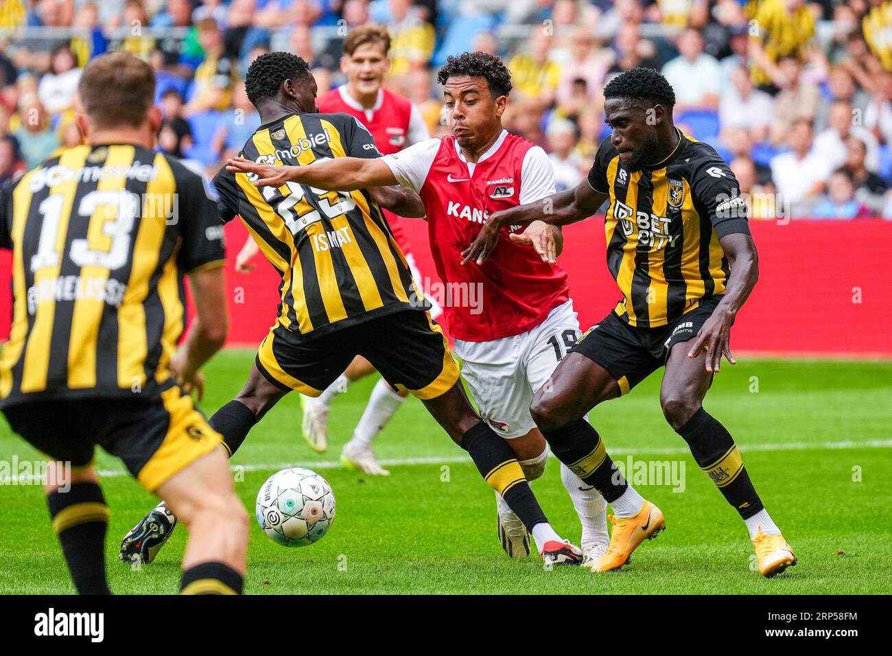 Nicolas isimat mirin carlens arcus hi-res stock photography and images - Alamy