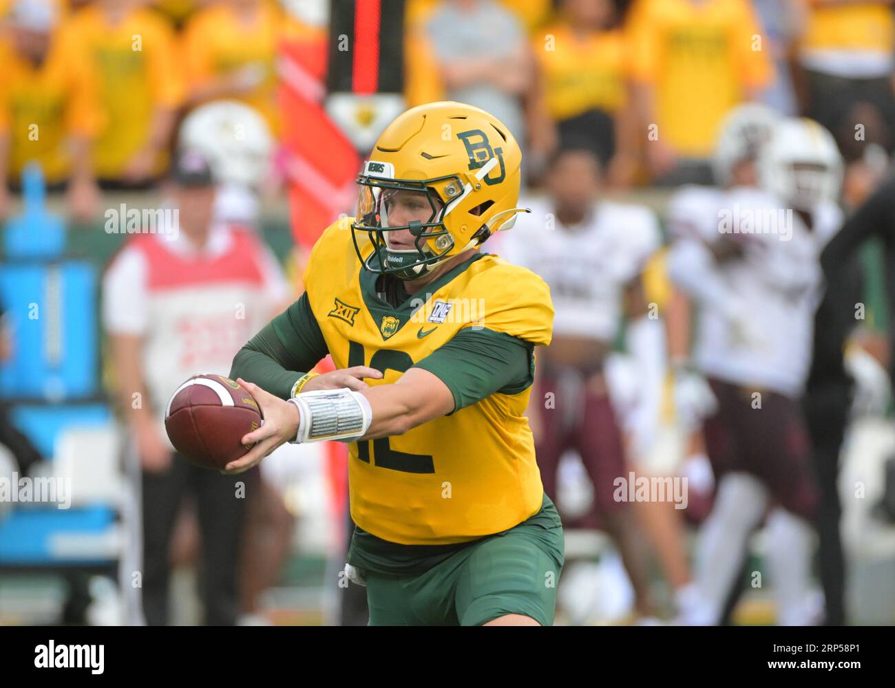 Waco, Texas, USA. 2nd Sep, 2023. Baylor Bears quarterback Blake Shapen ...