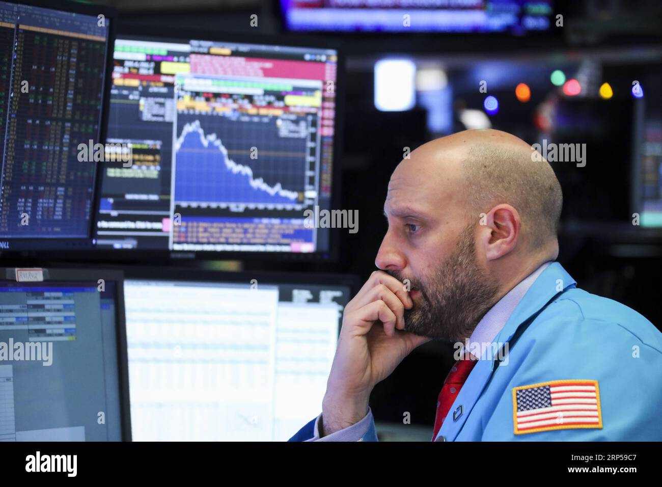 Inverted s curve hi-res stock photography and images - Alamy