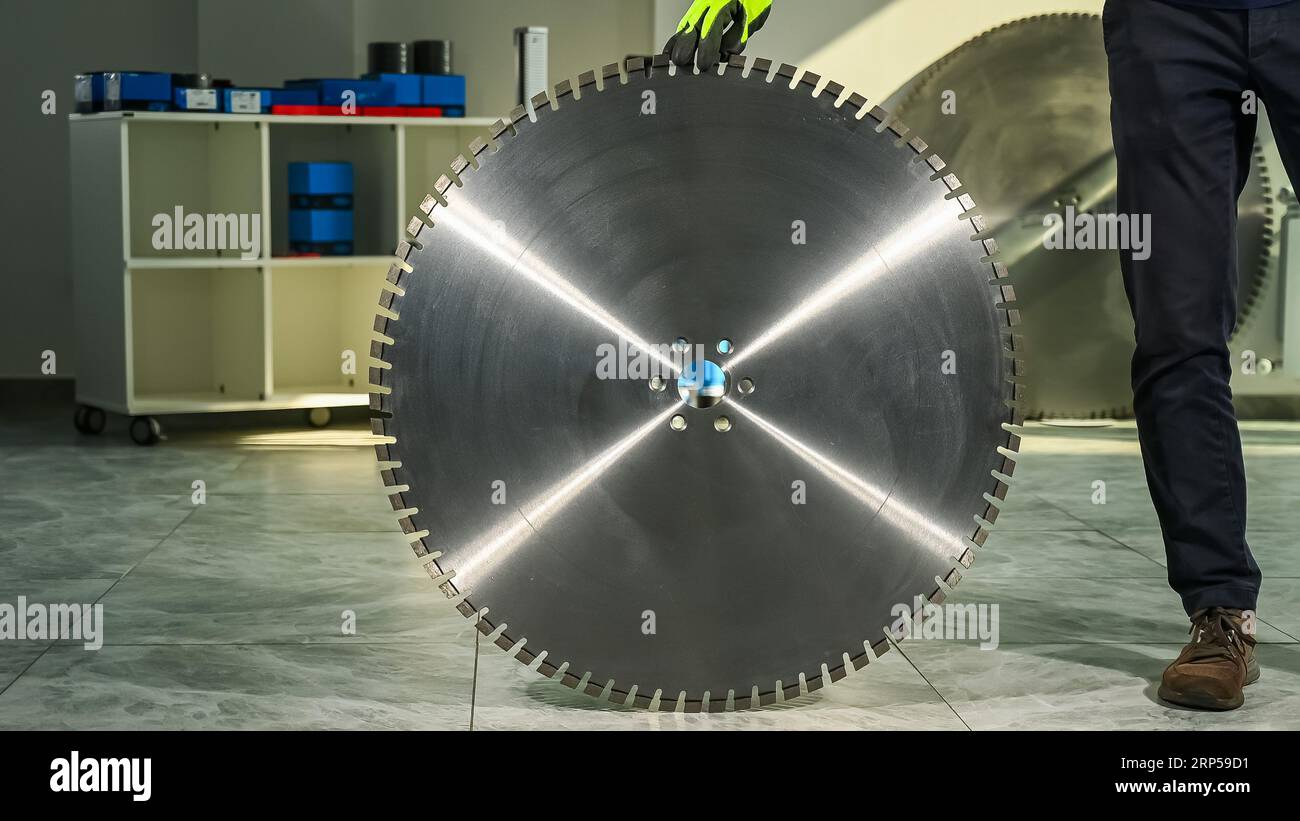 Industrial big circular blade saw hi-res stock photography and images ...