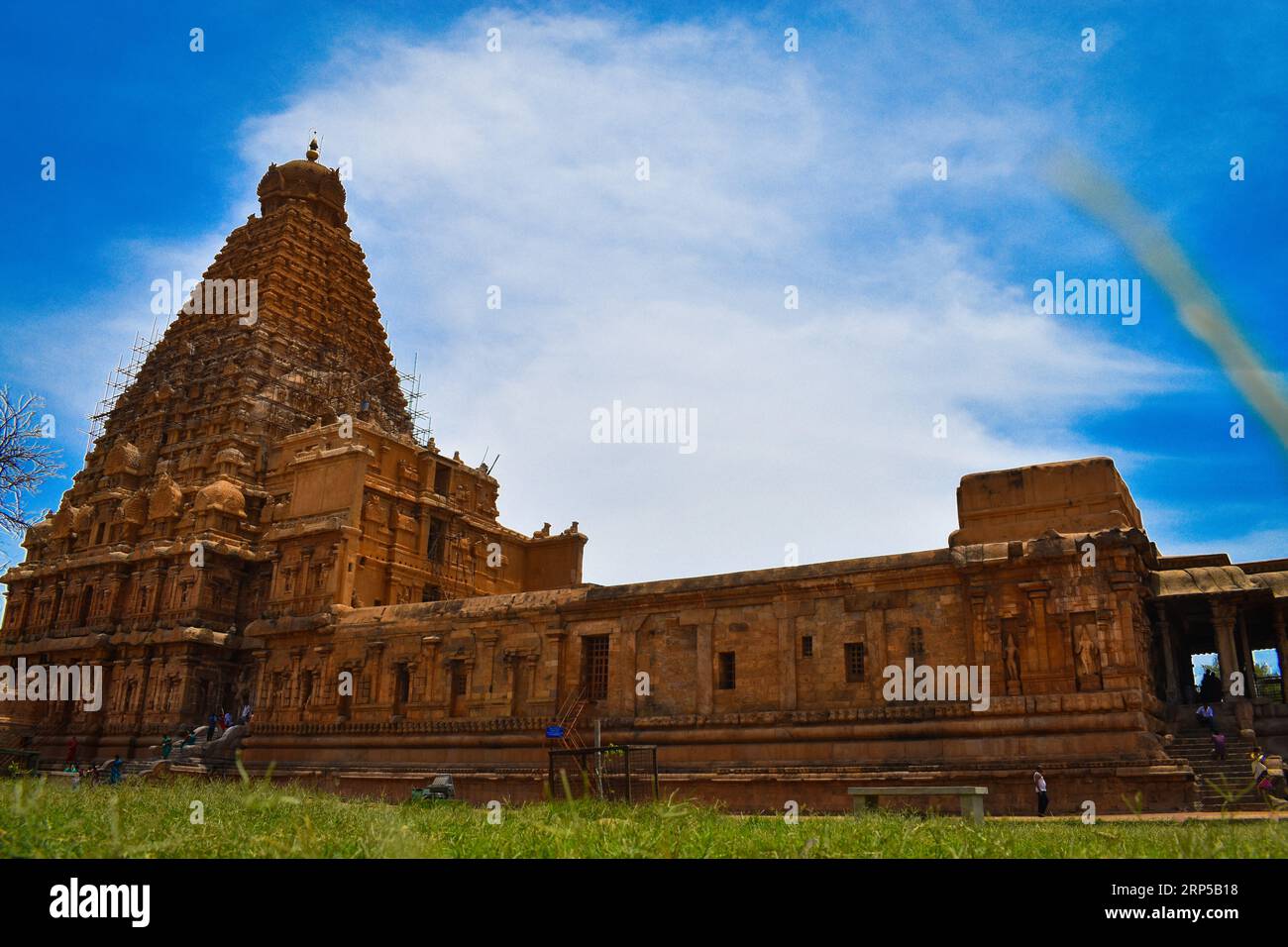 Brihadeeswarar Temple Brihadishvara Rajesvara Peruvudaiyar RAJA RAJA ...