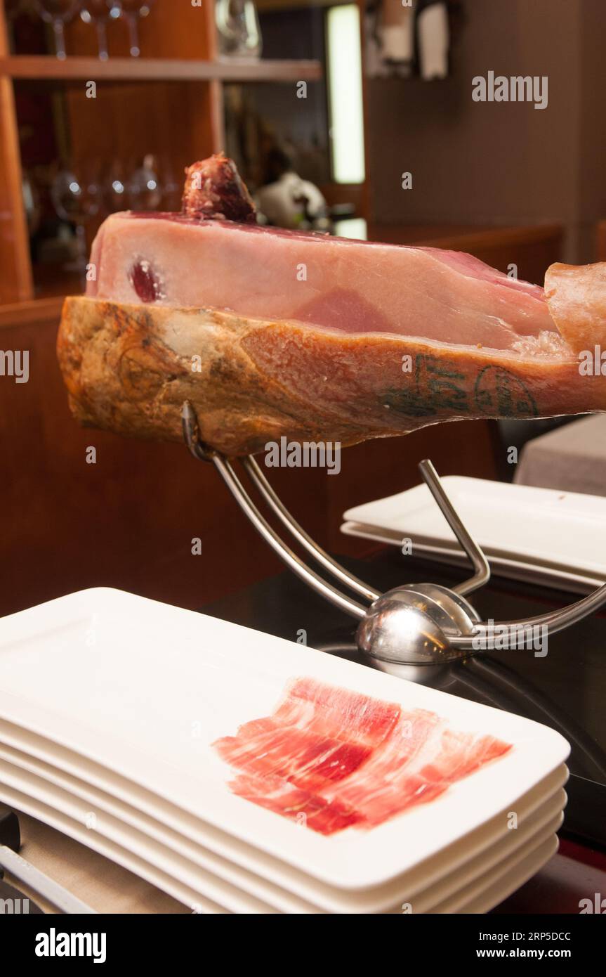 Ham leg dinner hi-res stock photography and images - Alamy