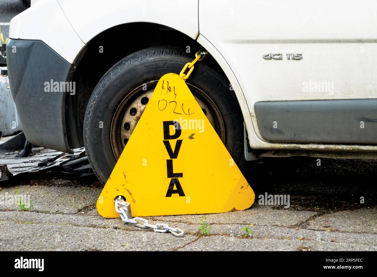 Stanmore untaxed vehicle hi-res stock photography and images - Alamy