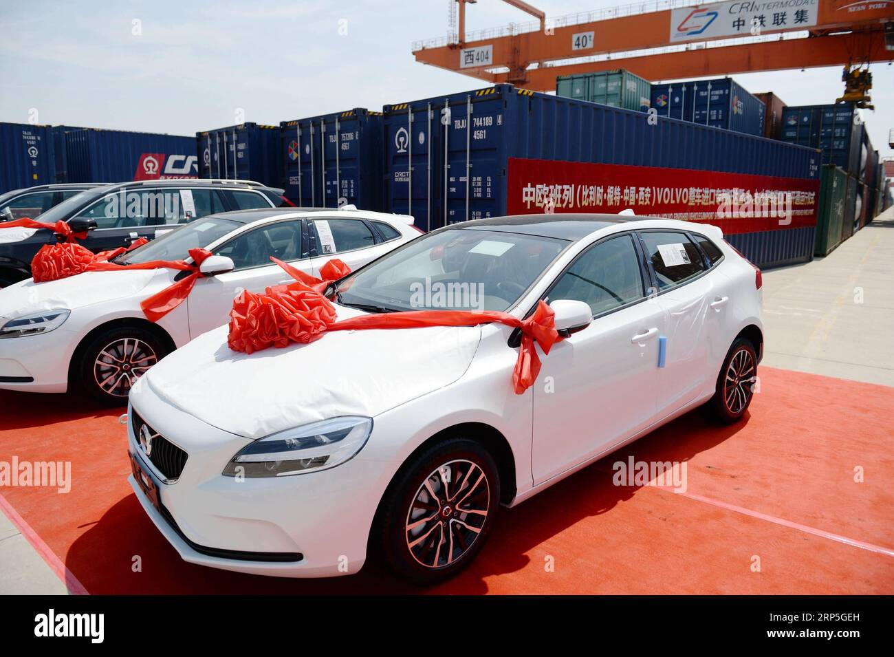 Rail loaded vehicles hi-res stock photography and images - Alamy