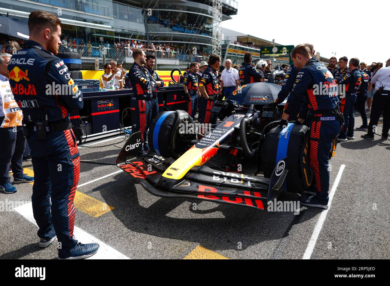 Monza, Italy. 3rd Sep, 2023. Oracle Red Bull Racing Team, F1 Grand Prix ...