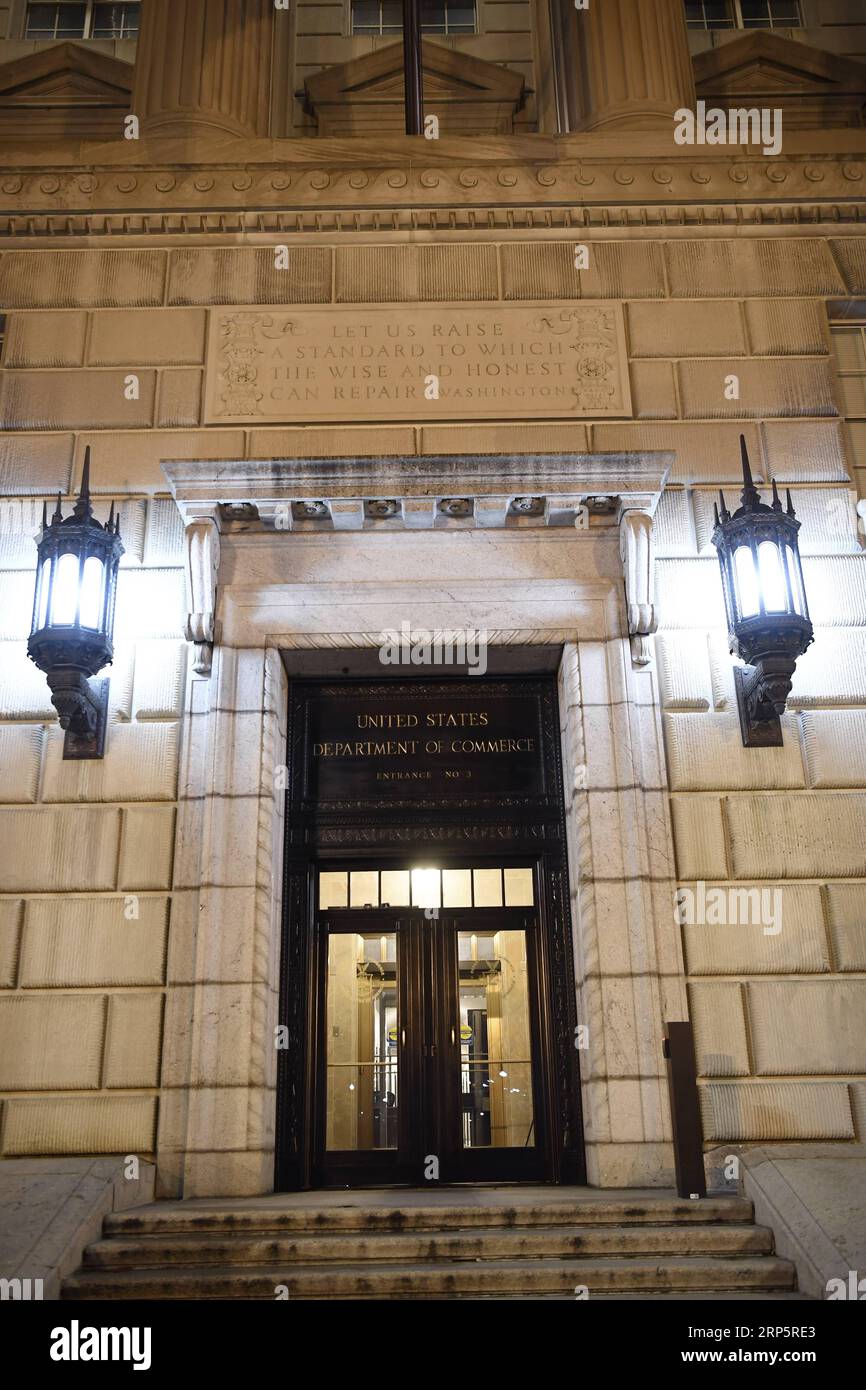 Department of commerce building hi-res stock photography and images - Alamy