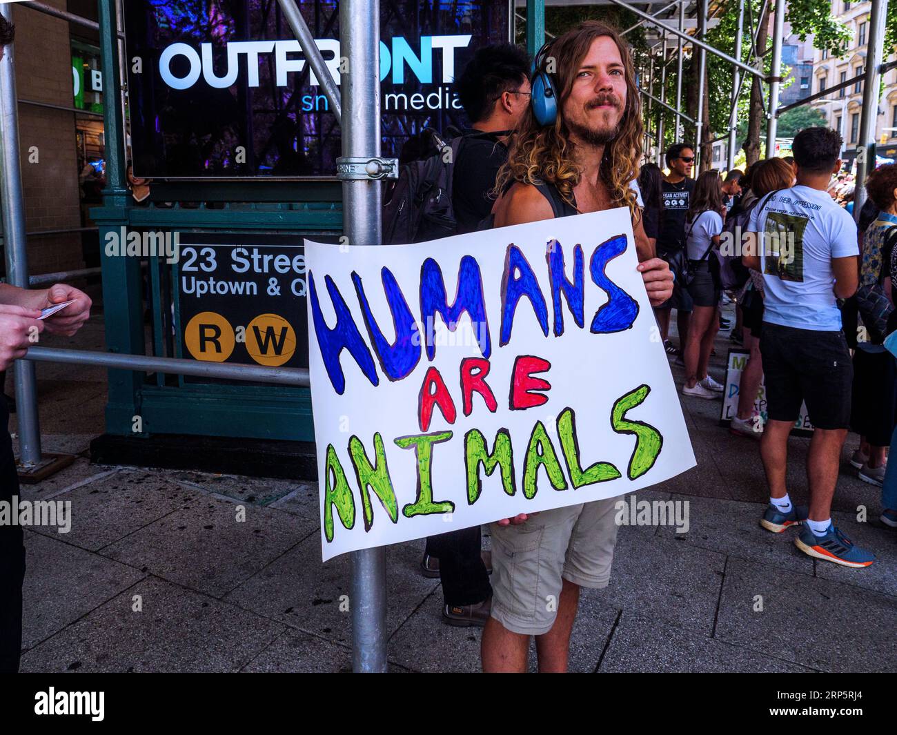 Peta animal testing hi-res stock photography and images - Alamy