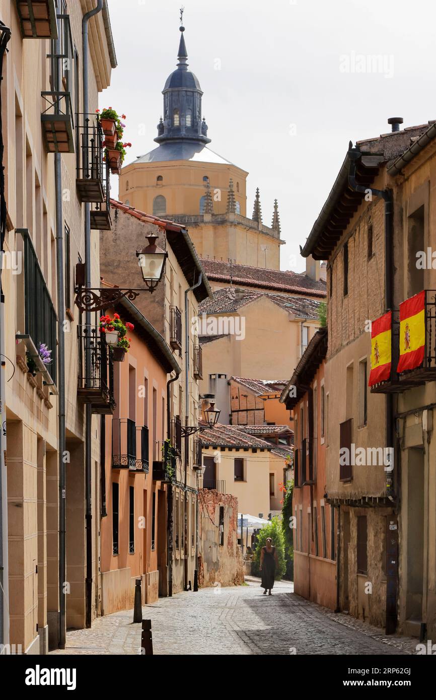 Medieval streets in segovia hi-res stock photography and images - Alamy
