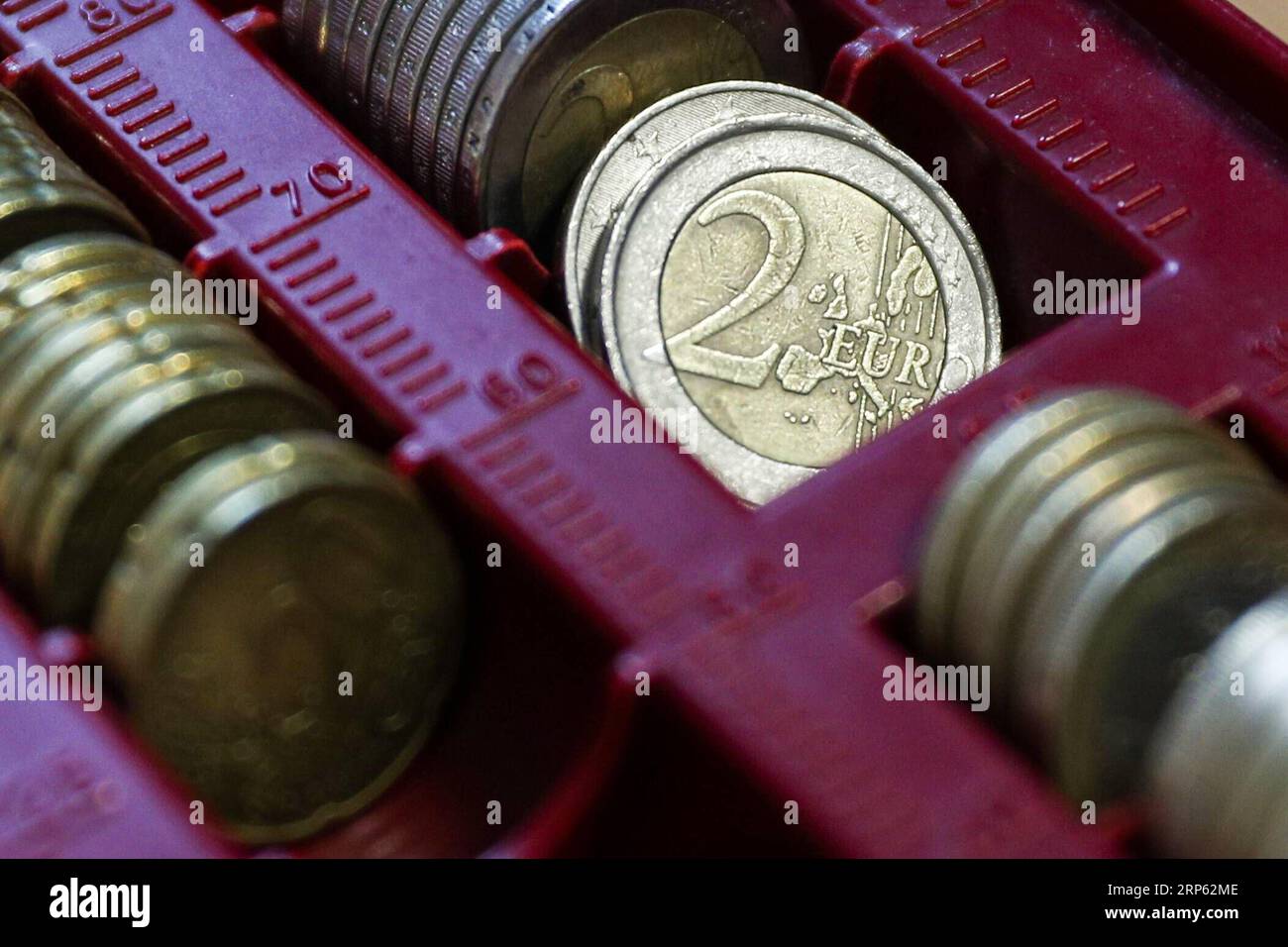 31 dec 1999 hi-res stock photography and images - Alamy