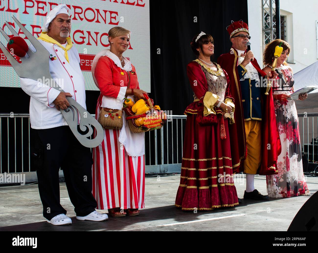 Bella fiera hi-res stock photography and images - Alamy