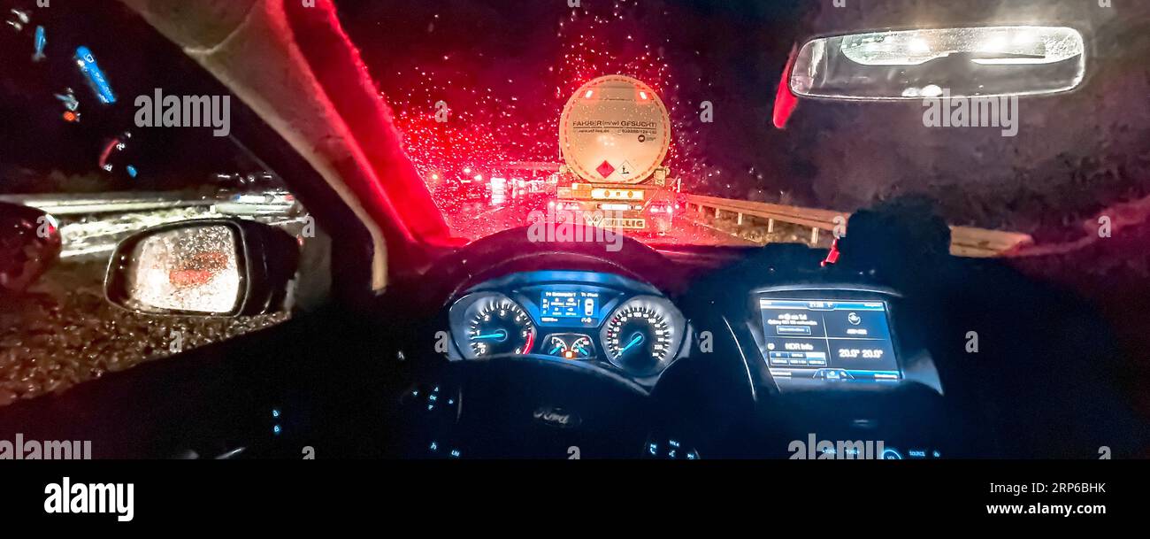 Hamburg, Germany. 27th Mar, 2023. A vehicle is stuck in a traffic jam ...