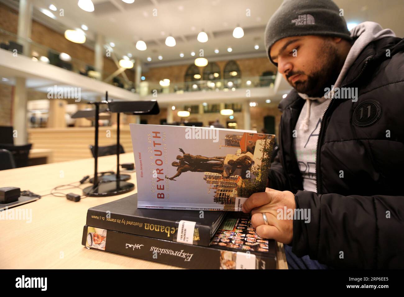 Lebanese civil war hi-res stock photography and images - Alamy