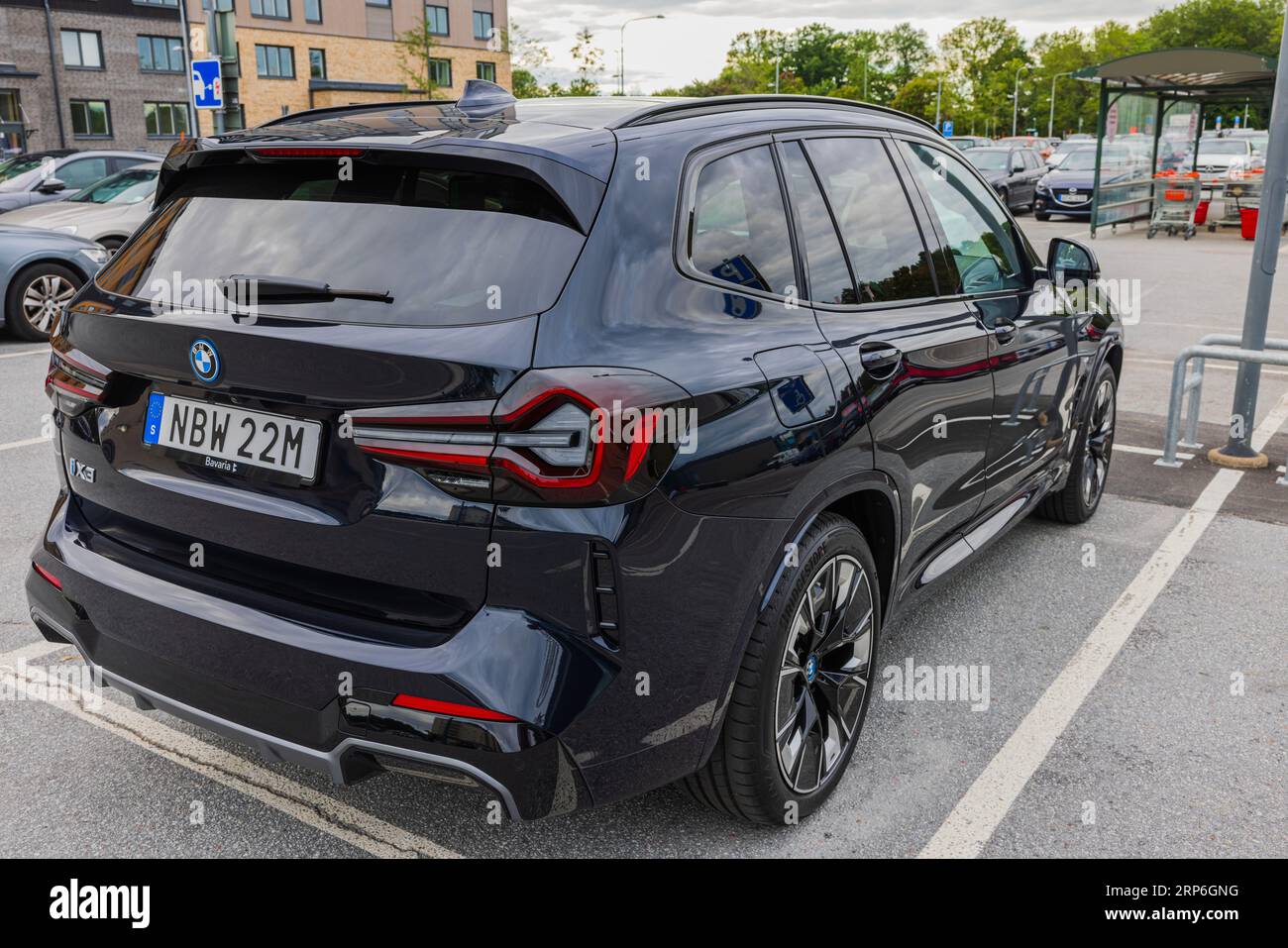 Bmw ix3 side view hi-res stock photography and images - Alamy