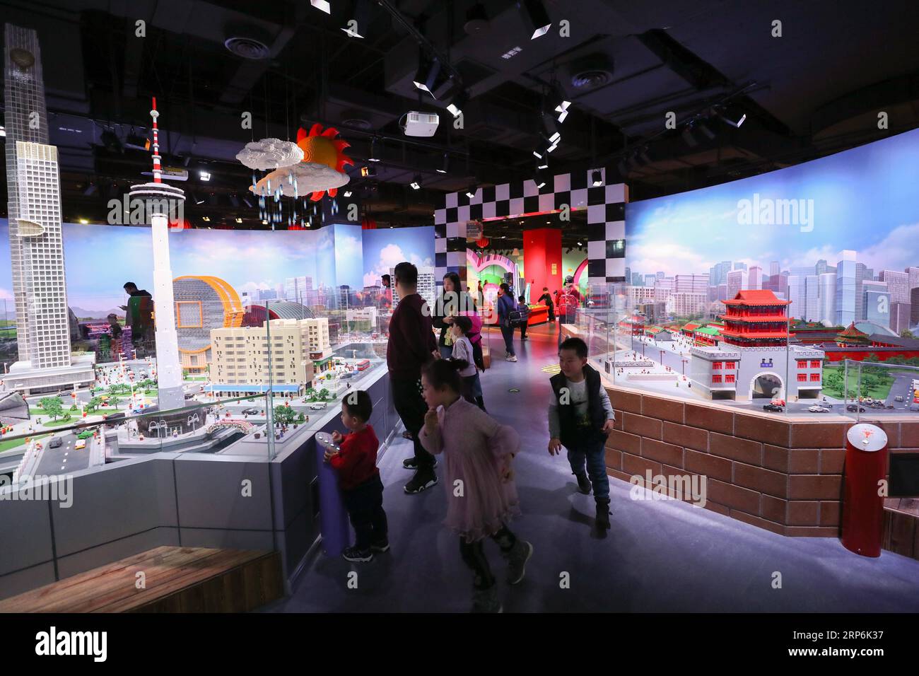 (190115) -- SHENYANG, Jan. 15, 2019 -- People view miniature of ...