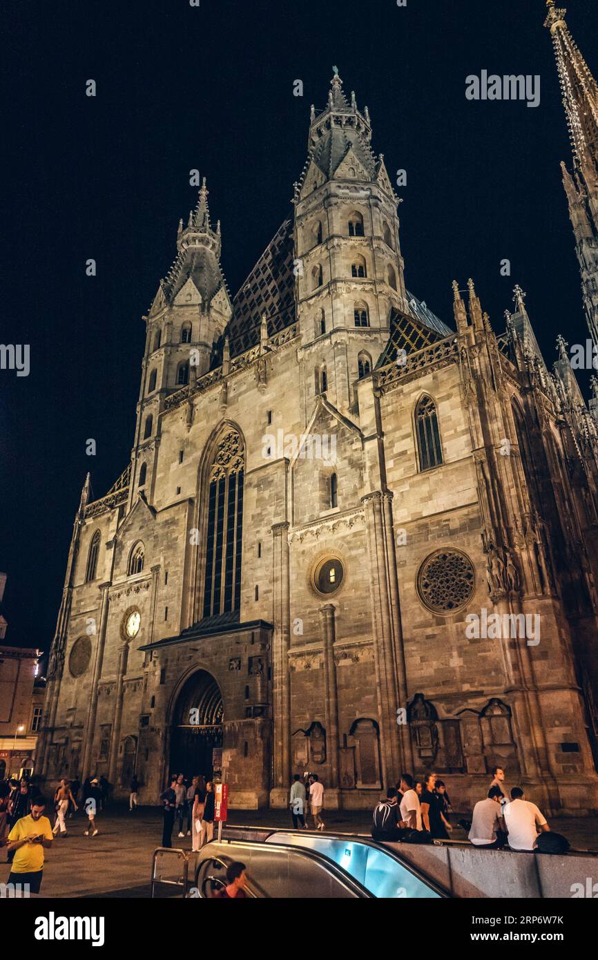 St stephens viena hi-res stock photography and images - Alamy