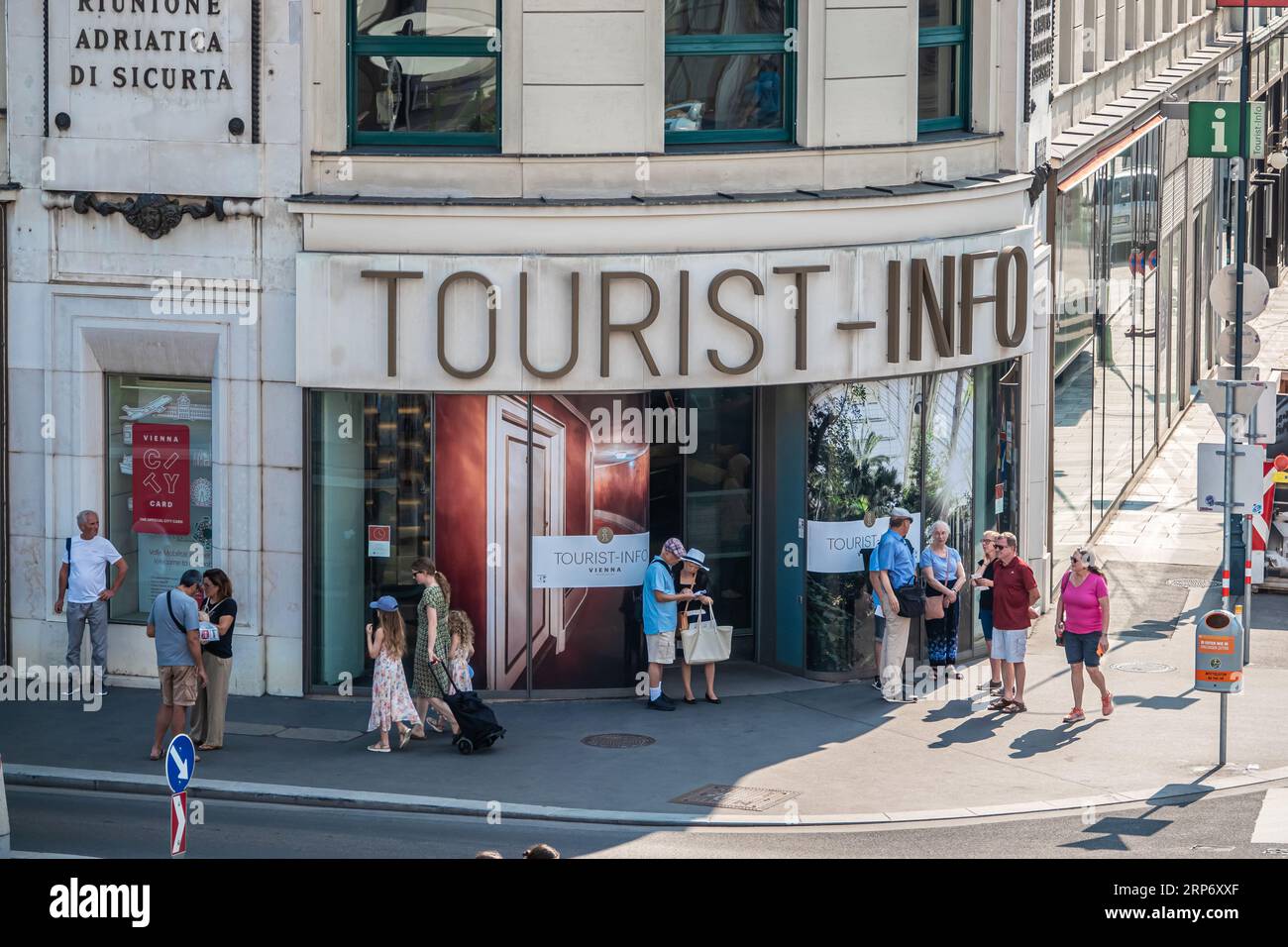 Turist information hi-res stock photography and images - Alamy