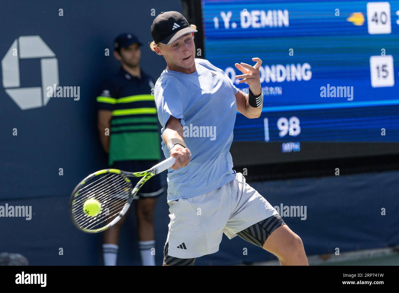 Oliver bonding hi-res stock photography and images - Alamy