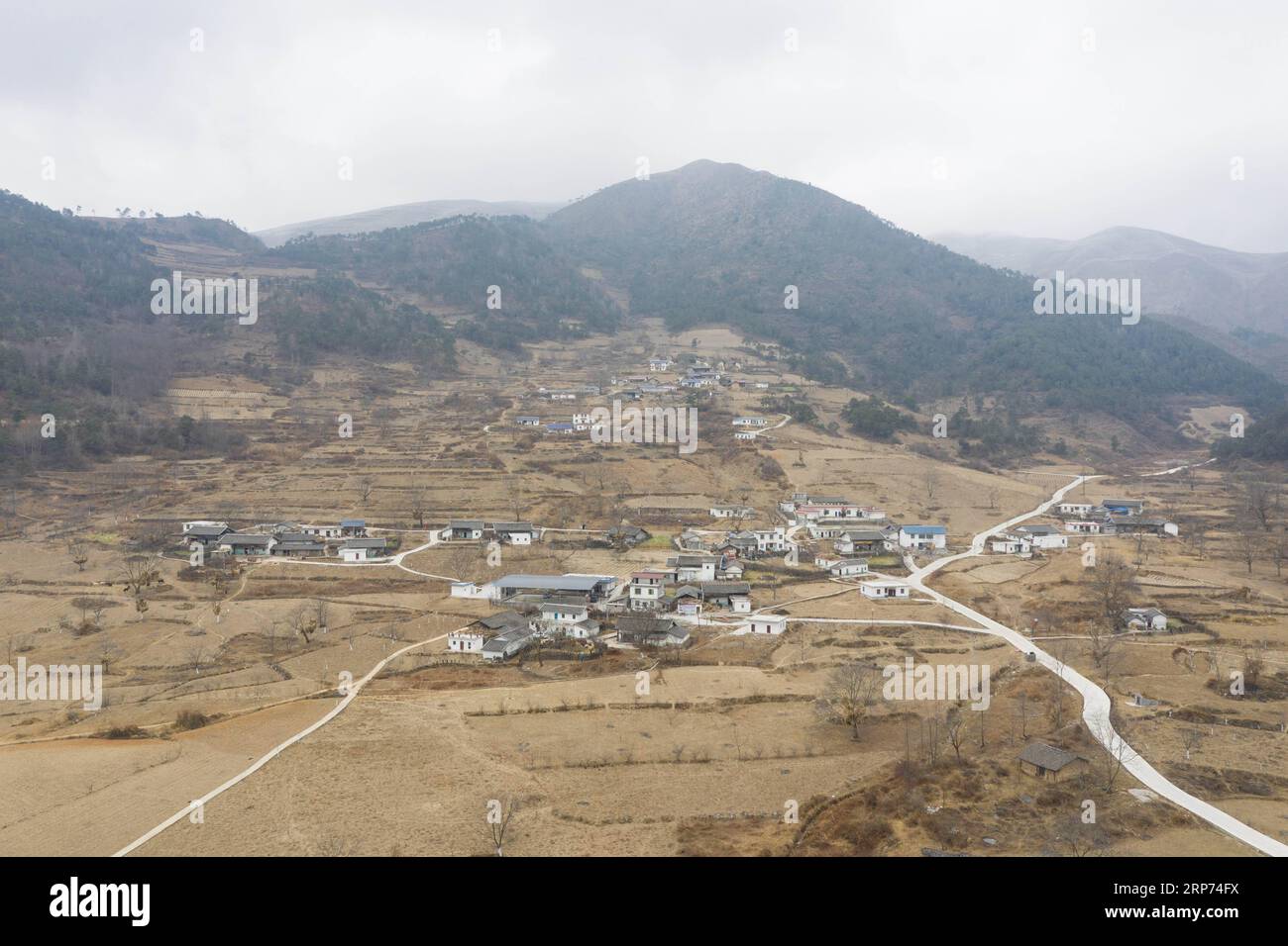 (190127) -- CHENGDU, Jan. 27, 2019 (Xinhua) -- Aerial photo taken on ...