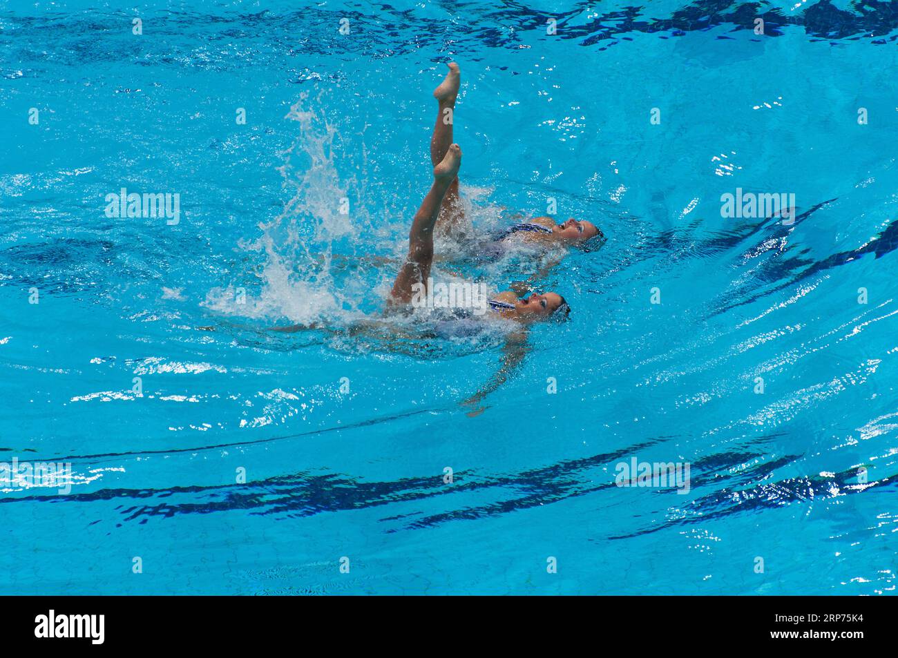 Synchronized swimming and olympics 2012 hi-res stock photography and ...
