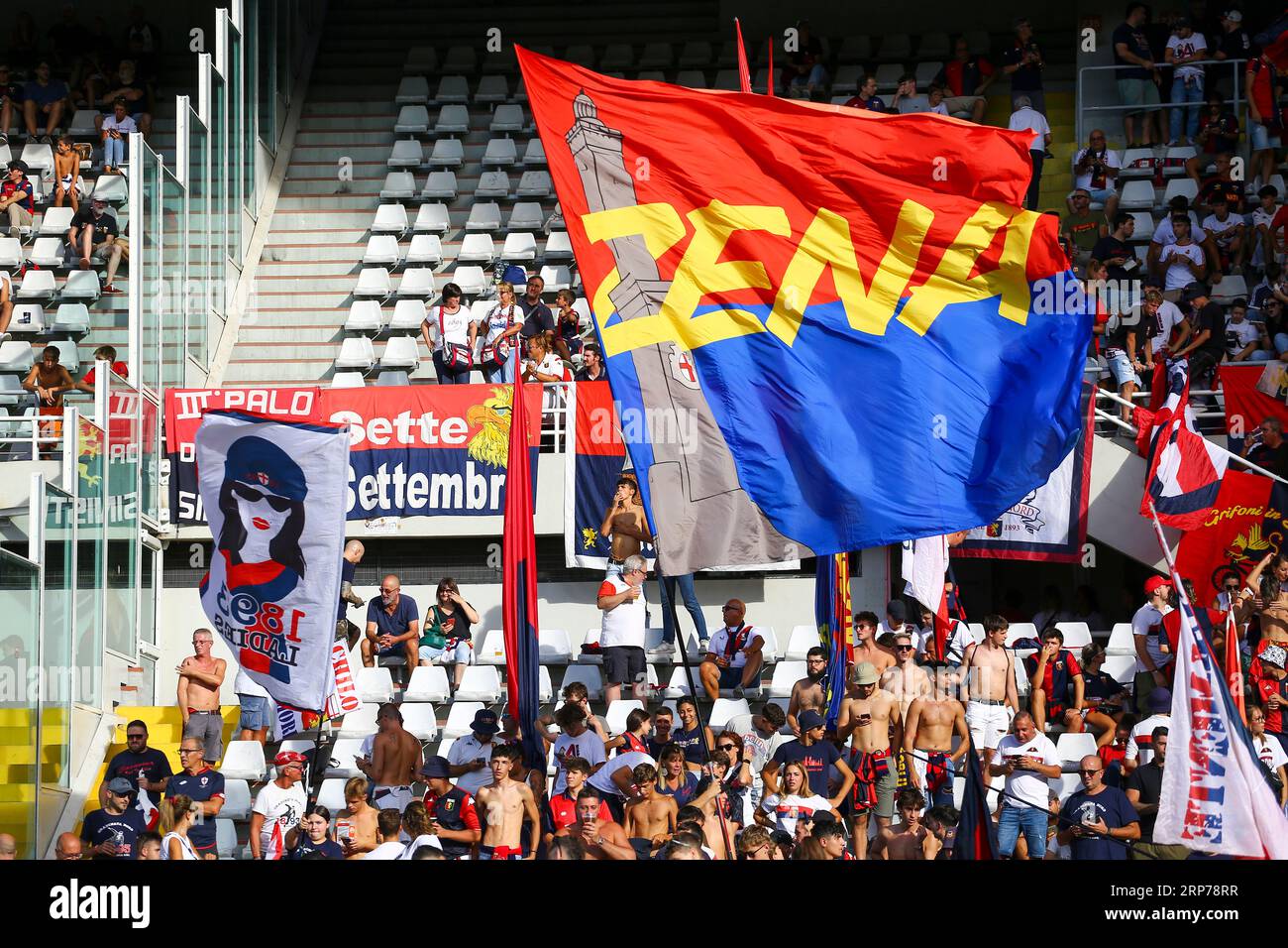 Genoa fans hi-res stock photography and images - Alamy
