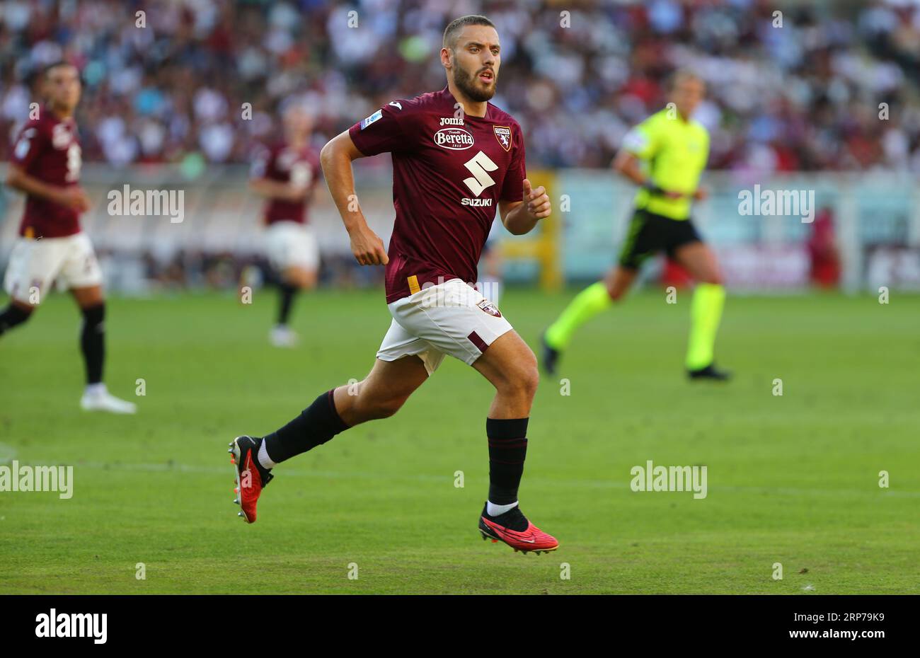 Nikola vlasic goal hi-res stock photography and images - Alamy