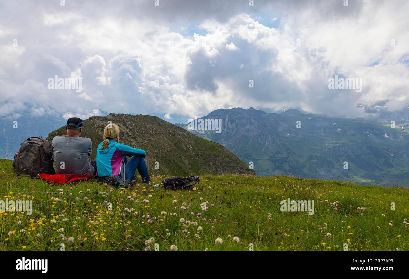 Hiker taking rest on hike hi-res stock photography and images - Alamy