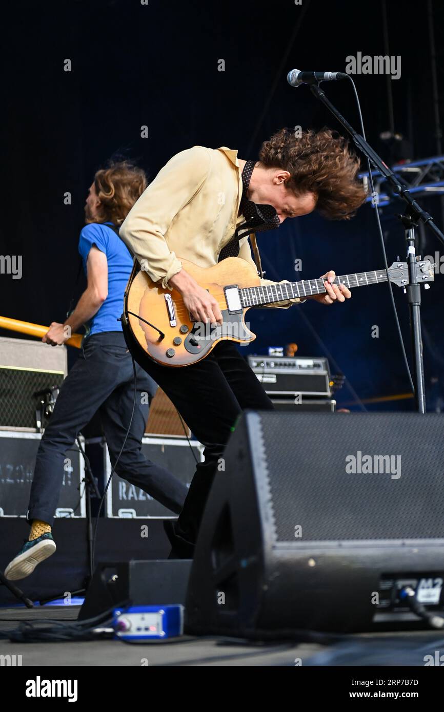 Razorlight carl dalemo hi-res stock photography and images - Alamy