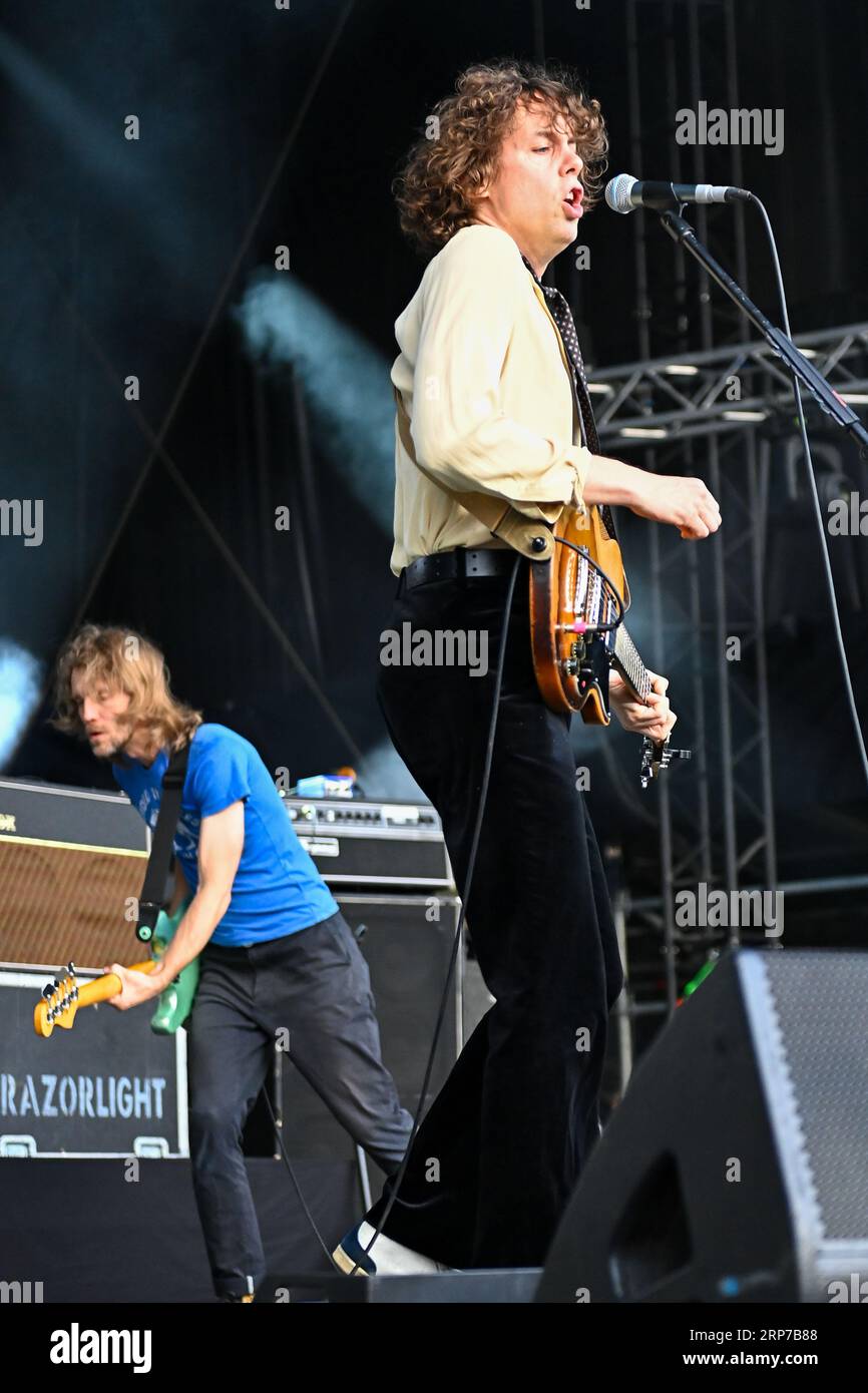 Razorlight carl dalemo hi-res stock photography and images - Alamy