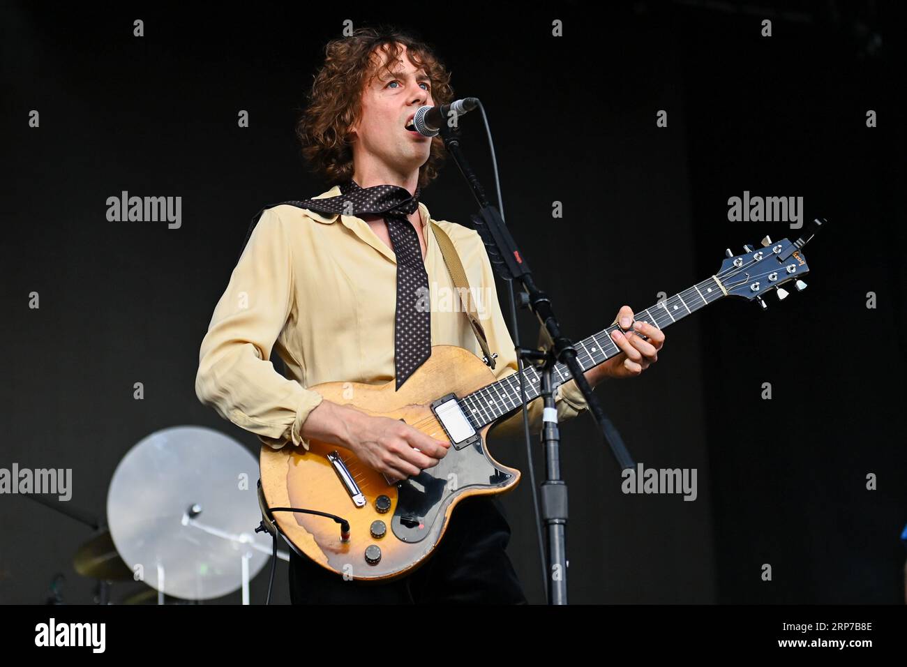 Razorlight group hi-res stock photography and images - Alamy