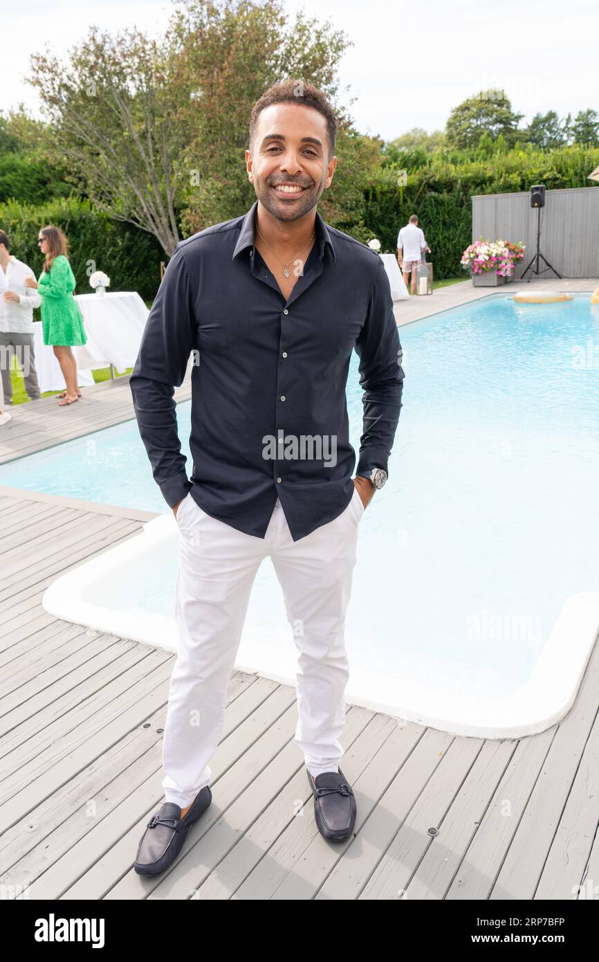 Hamptons house on water hi-res stock photography and images - Alamy