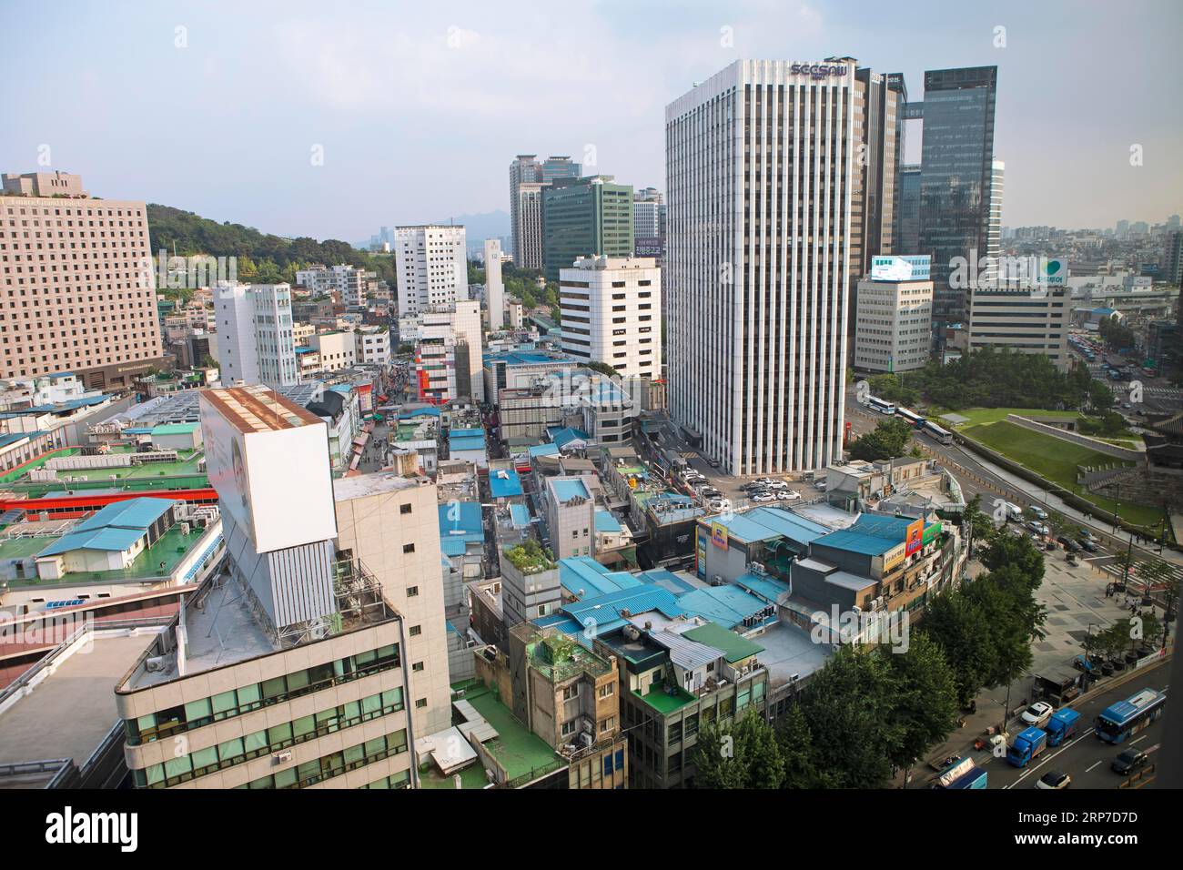 View of the houses of Seoul, Jung-gu, Seoul, South Korea Stock Photo ...