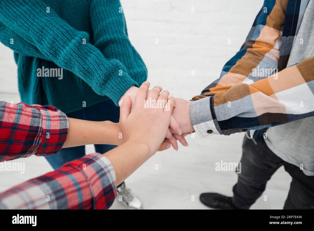 Teenager hands hi-res stock photography and images - Alamy