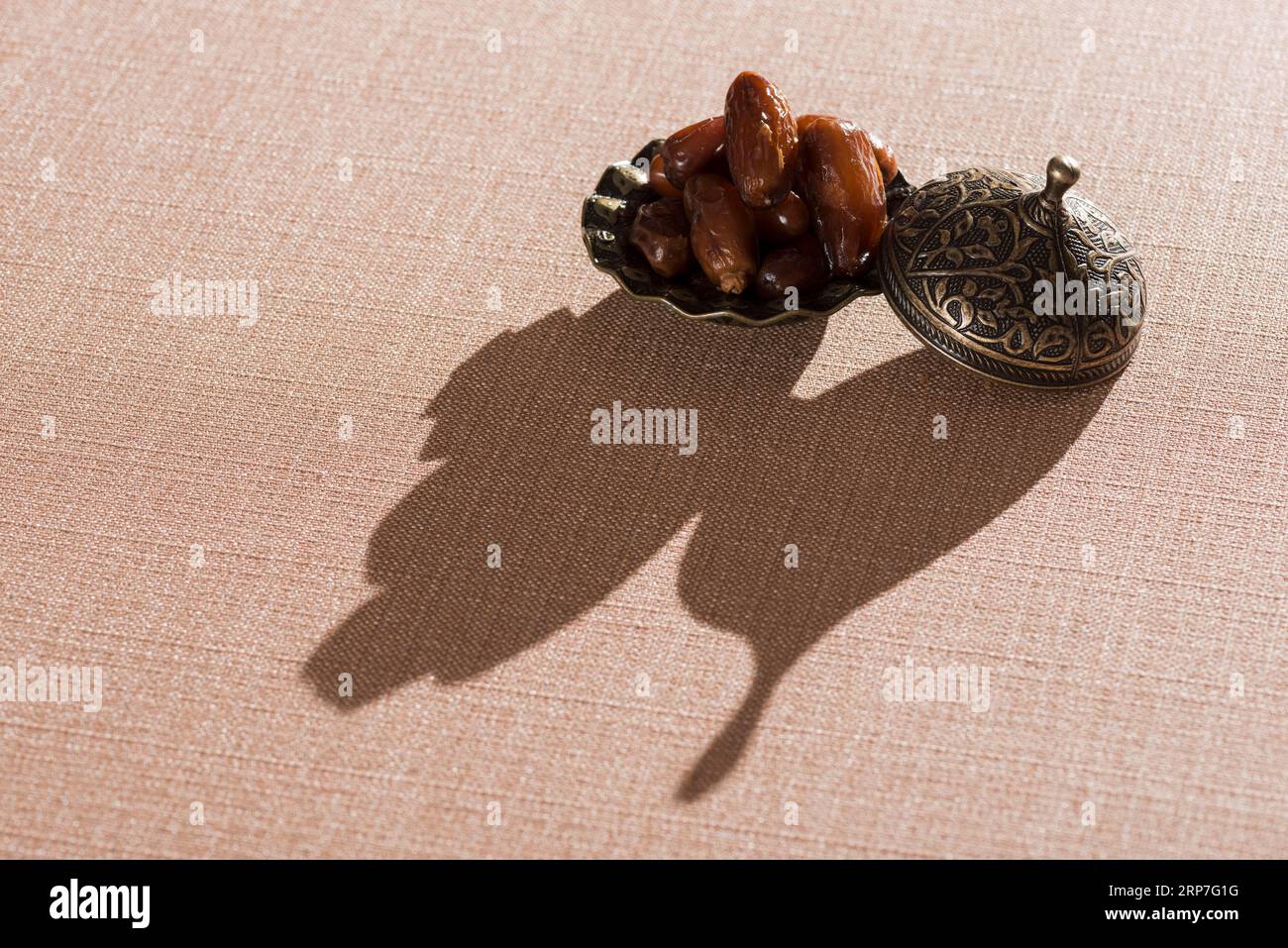 Ramadan logo hi-res stock photography and images - Alamy