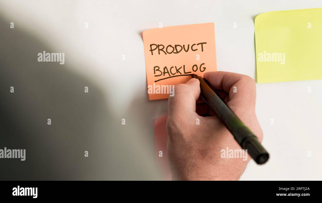 Close up sticky note with product backlog Stock Photo - Alamy
