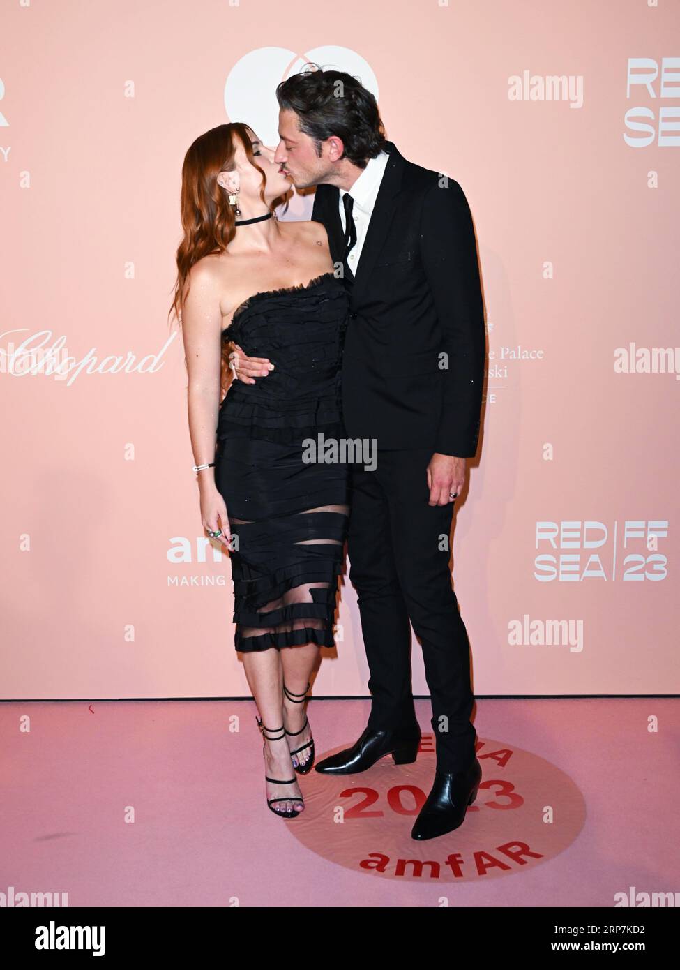 Bella thorne and mark emms hi-res stock photography and images - Alamy