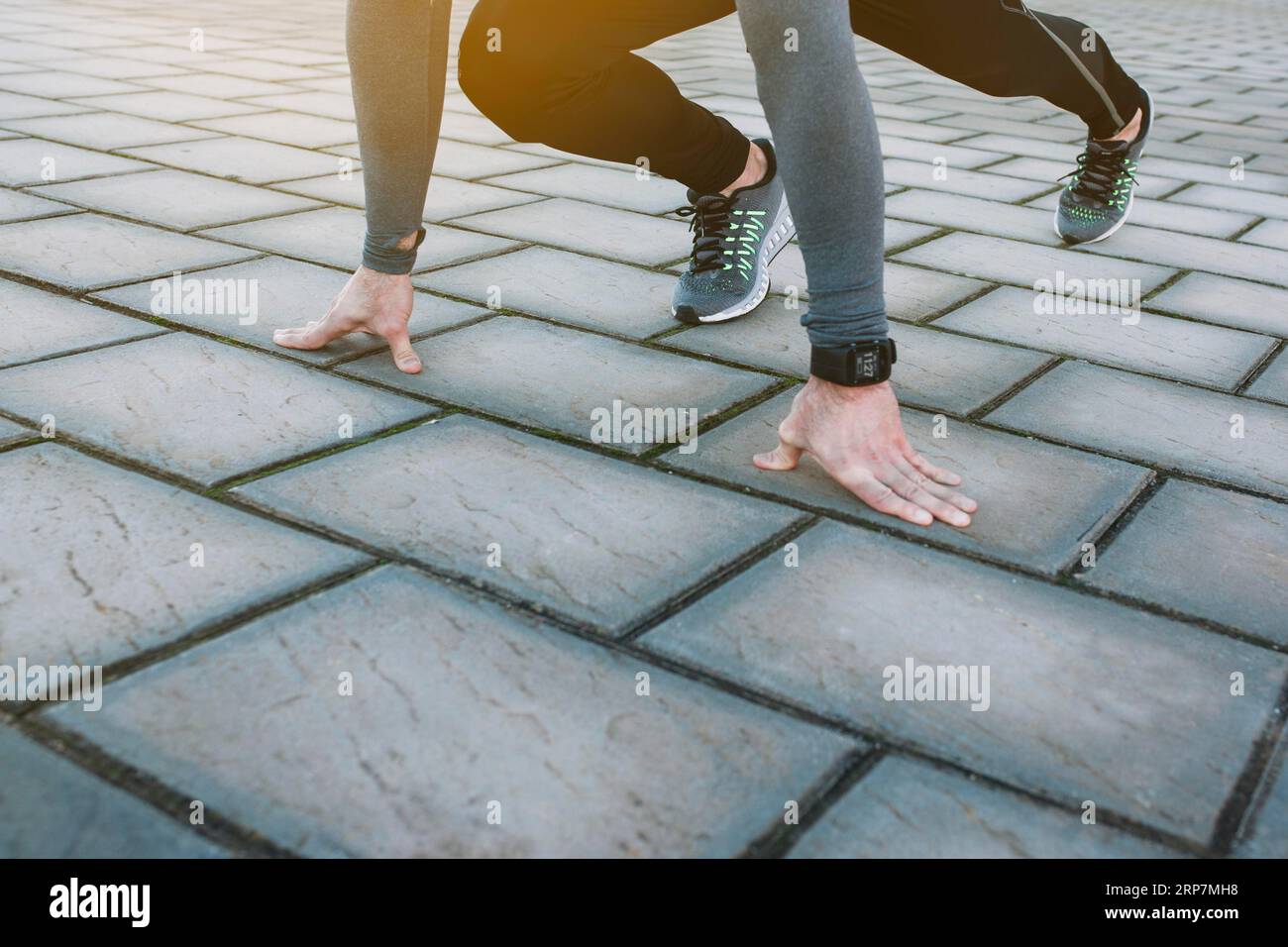 Start pose hi-res stock photography and images - Alamy